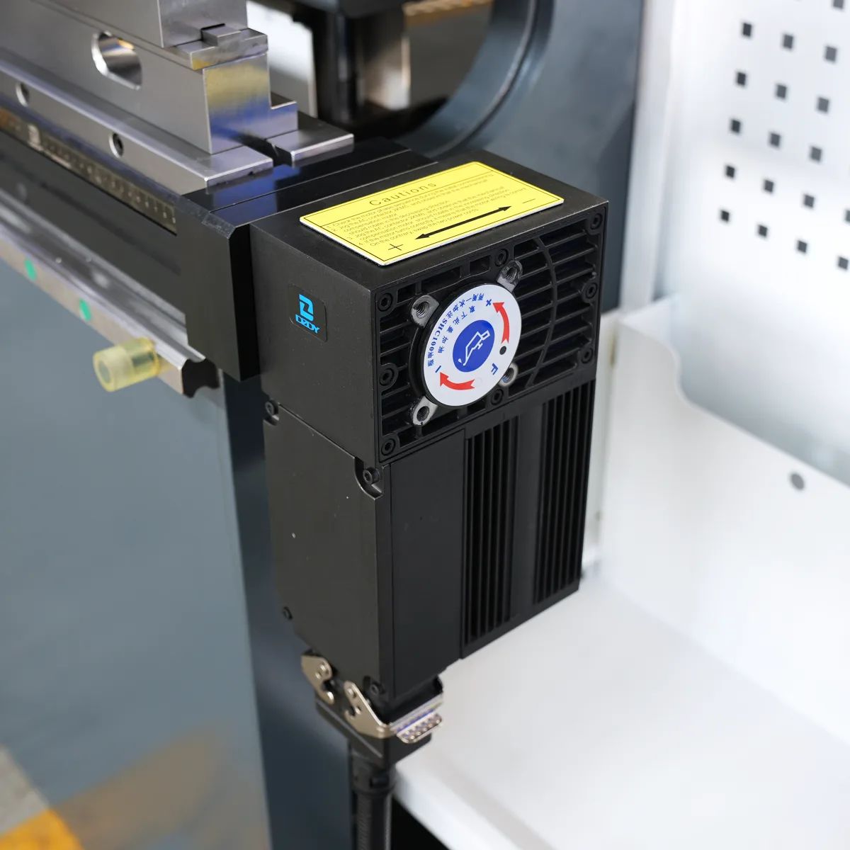 CNC Press Brake MB8-110T3200 With DELEM DA53T controller