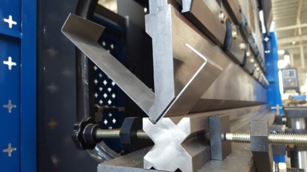 Press Brake vs Brake Press : Key Differences and Usage